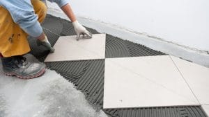 Quel est le prix d’un carreleur de terrasse